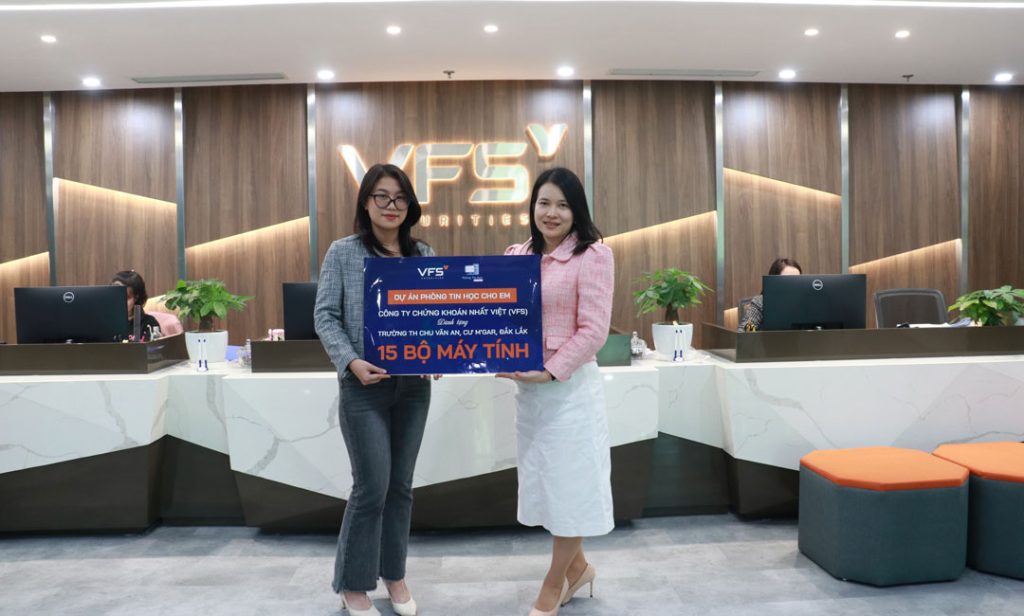 VFS ĐỒNG HÀNH CÙNG DỰ ÁN NUÔI EM XÂY DỰNG PHÒNG TIN HỌC CHO ĐIỂM TRƯỜNG ...